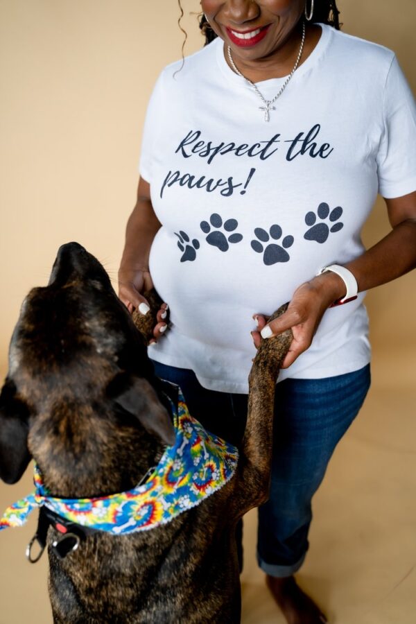 Respect the paws: T-shirt - The Real Rescue Mama
